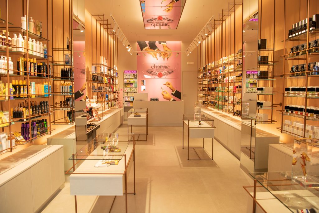 Aperto vicino a me 24